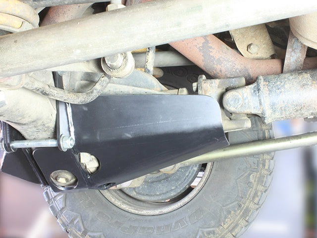 Superior Stealth Pinion Guard suit Nissan Patrol GQ/GU H233B - Rear ...